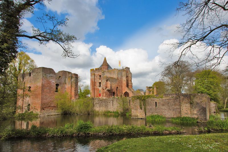 Ruïne van Brederode Bewoond met Kruisridders – DUITSE ORDE GEMERTH
